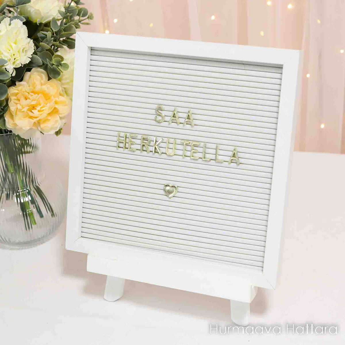 Kirjaintaulu Valkoinen | Juhlakoristeet | Vuokraus | Hurmaava Hattara – Hurmaava Hattara ...