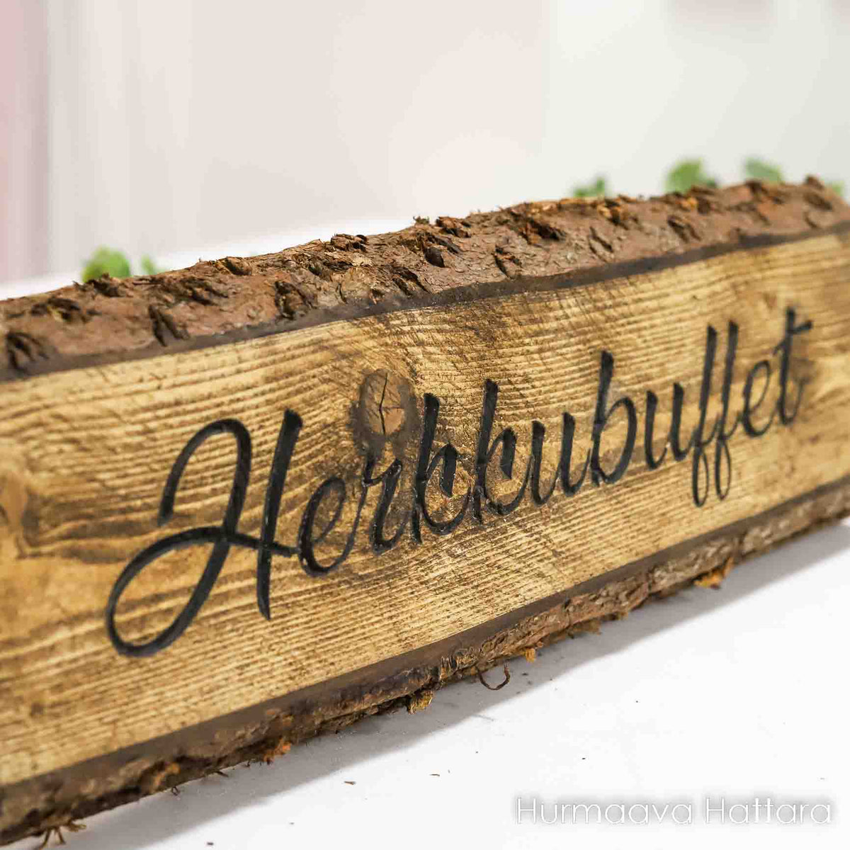 Herkkubuffet -kyltti | Vuokraa juhlatarvikkeet | Hurmaava Hattara – Hurmaava Hattara ...