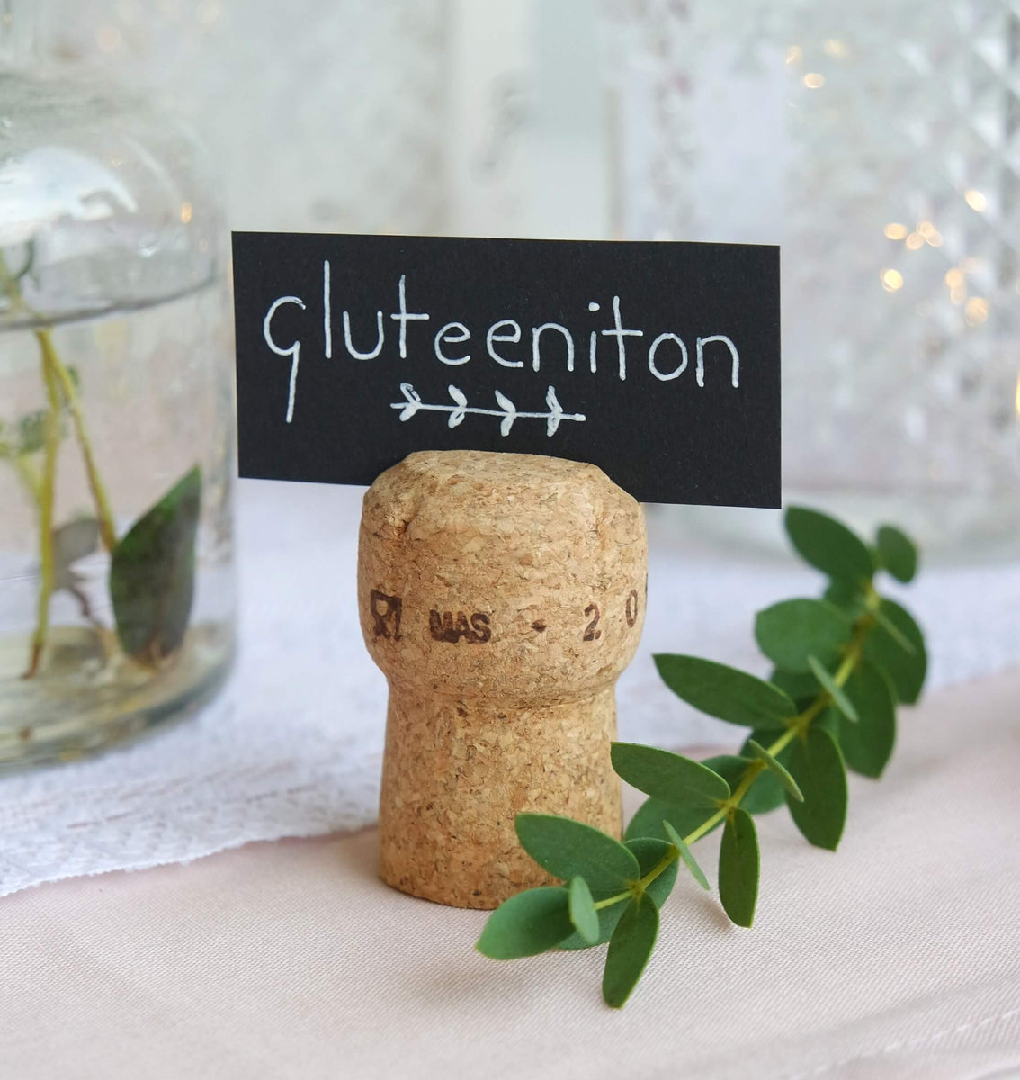 Korkki -korttipidike | Hääkoristeet | Hurmaava Hattara – Hurmaava Hattara – Somistevuokraamo ...