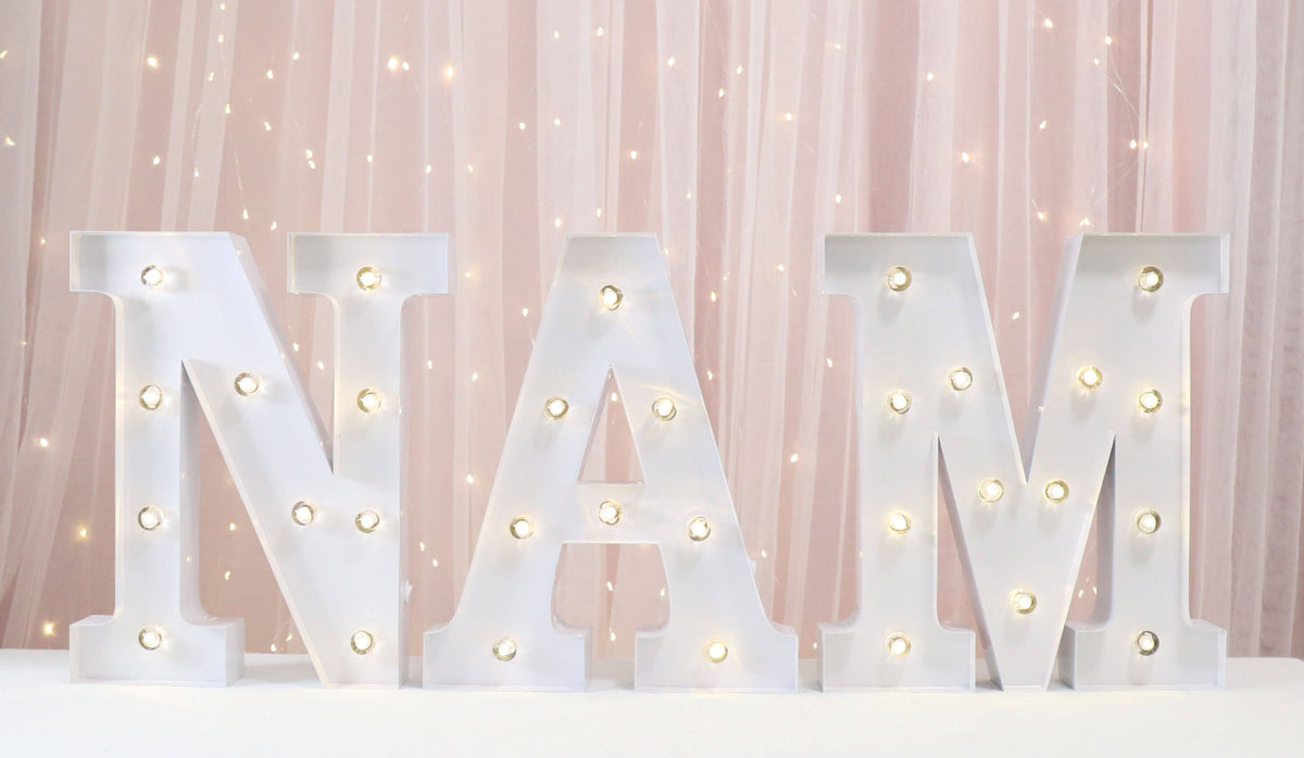 NAM -valokyltti | Vuokraa juhlatarvikkeet | Hurmaava Hattara – Hurmaava Hattara ...