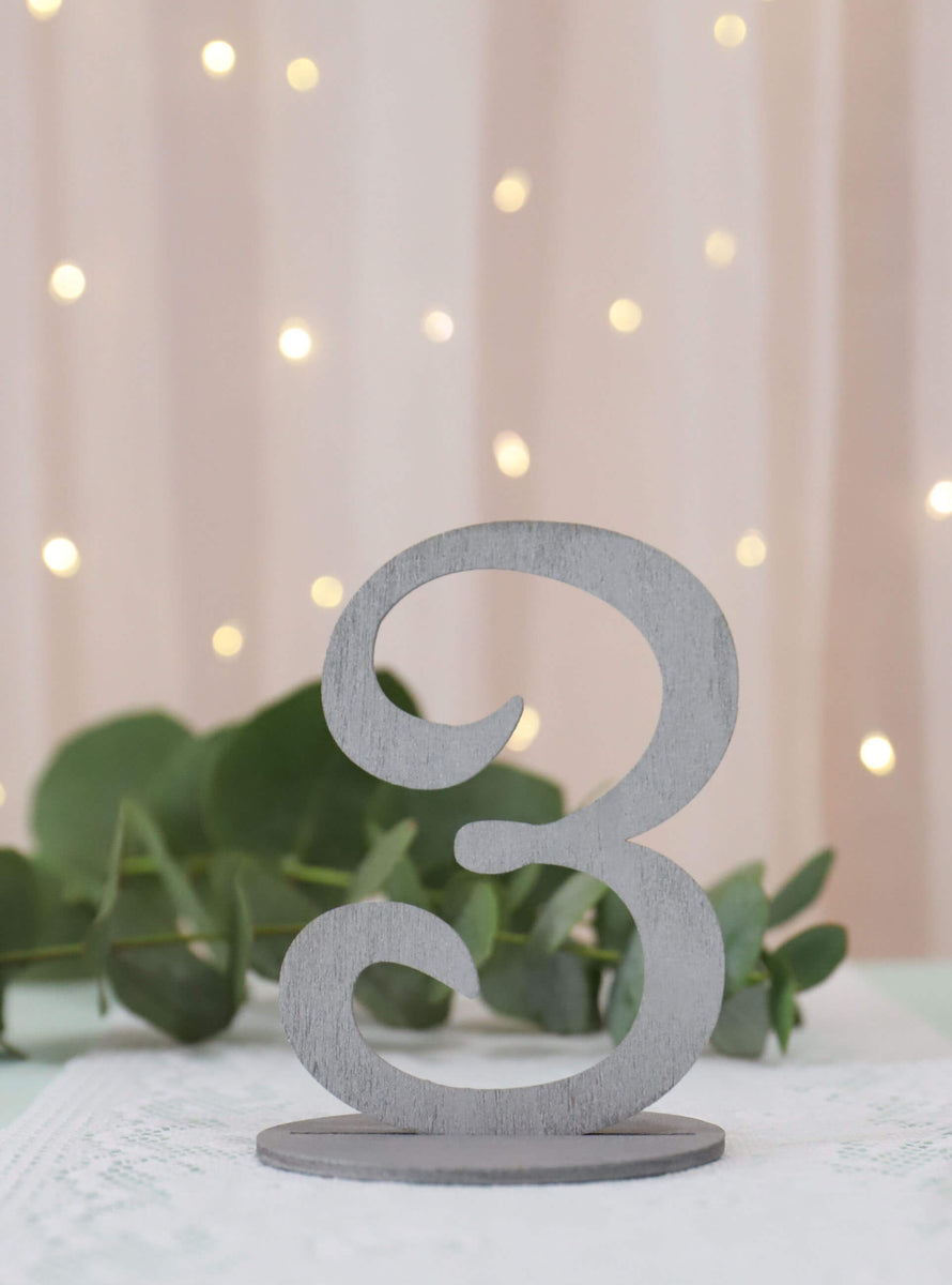 Pöytänumero hopea | Pöytänumeroiden vuokraus | Juhlatarvikkeet – Hurmaava Hattara ...